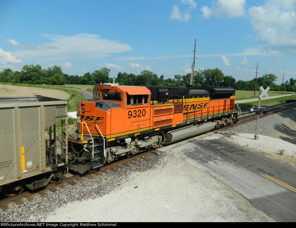 BNSF 9320 - DPU